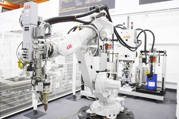 The Future of Automation: ABB Robotics' OmniCore™ Platform – Runto Electric